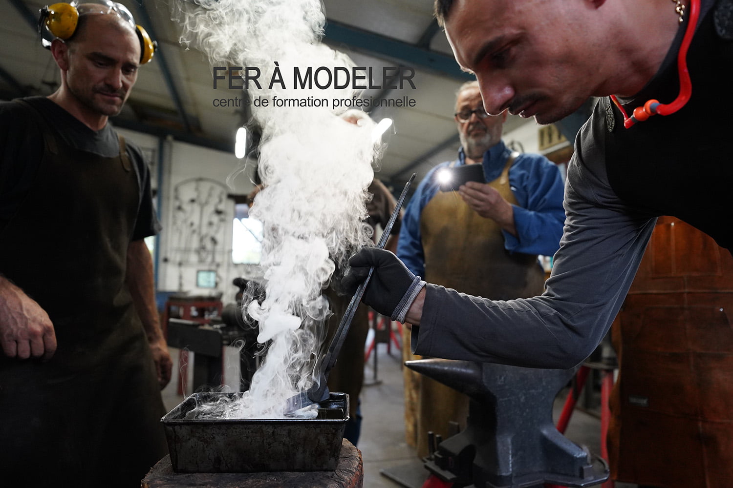 Stage Coutellerie Initiation – Septembre 2020 – Ecole de Forge : Stages de forge et coutellerie